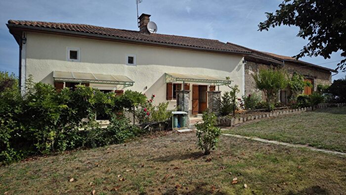 Maison 3 pièces à vendre à Piégut-Pluviers