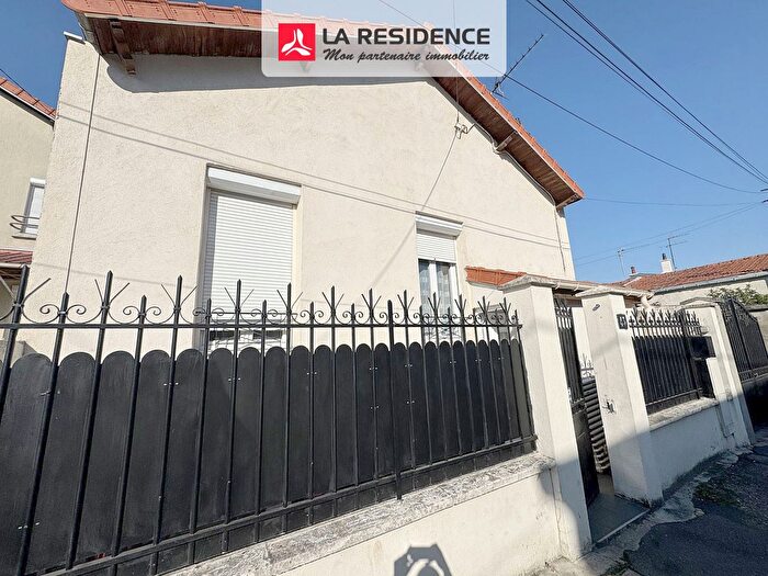 Maison à vendre - Pierrefitte-sur-Seine - 5 pièces - 3 chambres