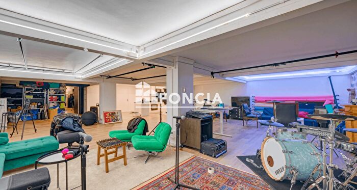 Paris 20ème, Ménilmontant, Amandiers : Appartement 4 pièces à vendre