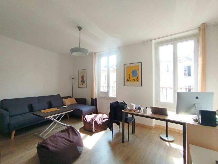 Appartement à louer - Fleurs-Gambetta, Nice - 2 pièces - 1 chambre