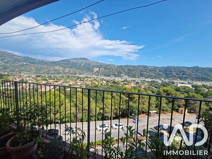 Carros - Appartement 5 pièces à vendre