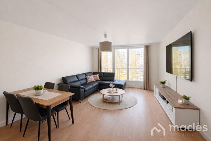 Appartement à vendre - Épinay-sur-Seine, La Source, Les Presles - 3 pièces - 2 chambres