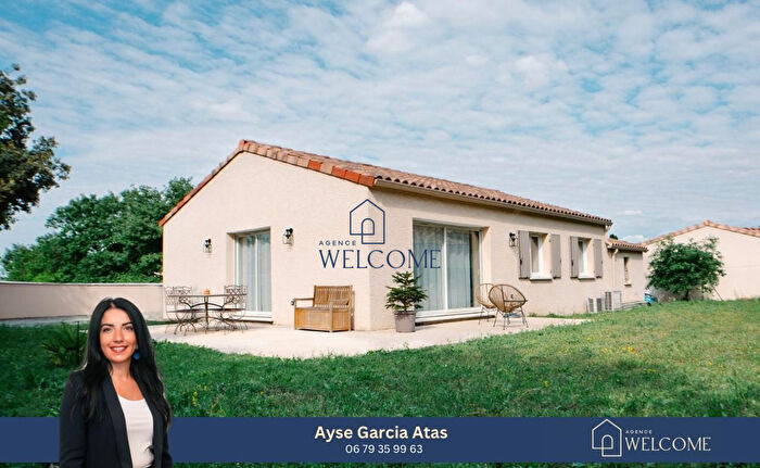 Maison à vendre - Saint-Victor-la-Coste - 5 pièces - 3 chambres