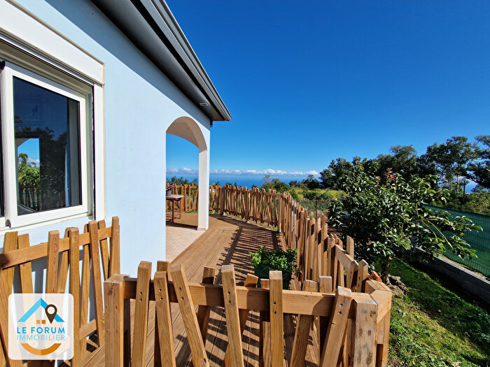 Maison à vendre - Le Tampon - 4 pièces - 3 chambres