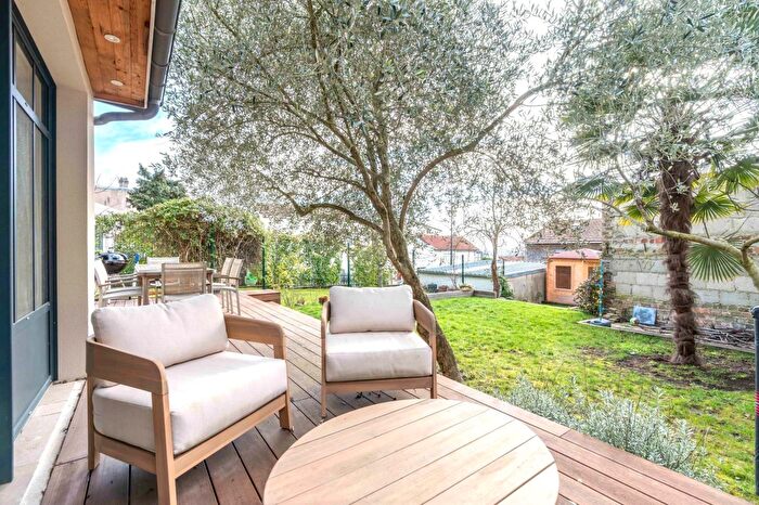 Maison à vendre - Fontenay-sous-Bois, Plateau - 7 pièces - 4 chambres