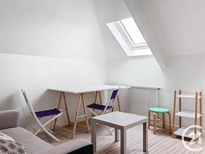 Appartement 1 pièce à louer - Dinan
