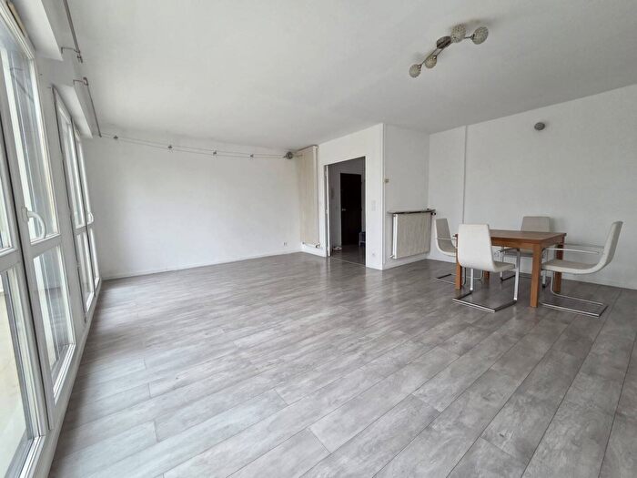 Appartement à louer - Le Plessis-Trévise - 4 pièces - 2 chambres