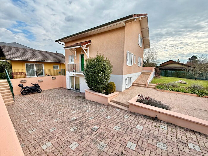 Maison à vendre - Ségny - 8 pièces - 6 chambres
