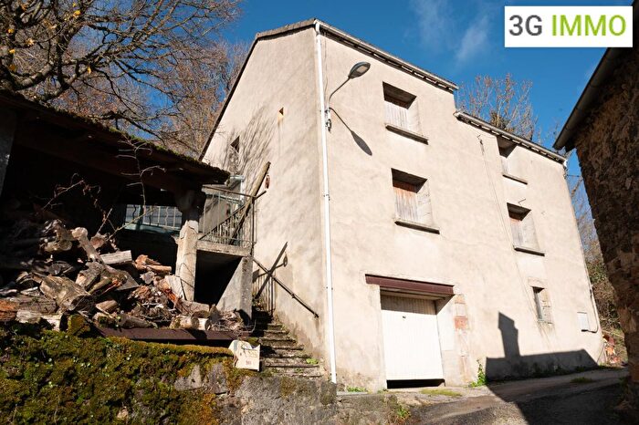 Maison 6 pièces à Murat-sur-Vèbre, à vendre