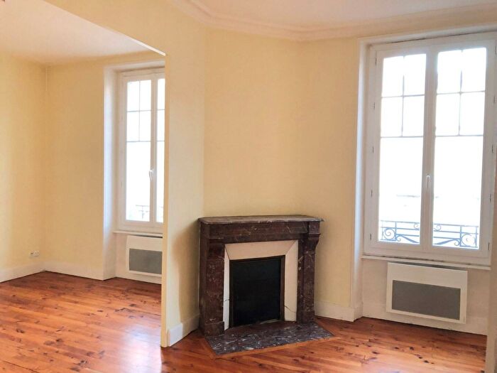 Lecoq, Clermont-Ferrand : Appartement 4 pièces à louer