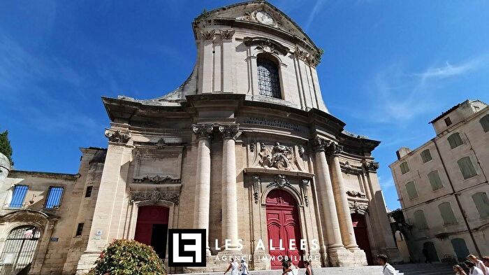 Appartement à louer - Beaucaire - 4 pièces - 2 chambres