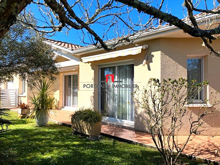 Maison à vendre - Saint-André-de-Cubzac - 6 pièces - 4 chambres