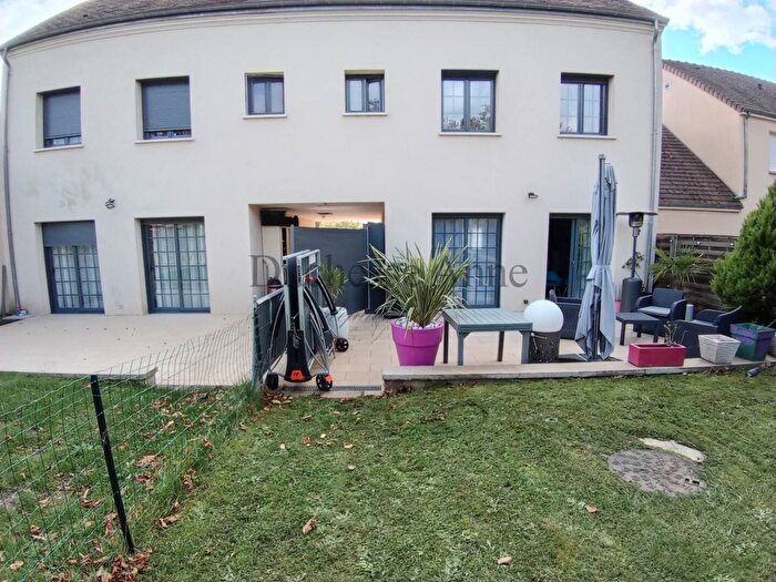 Maison à louer - Maulette - 6 pièces - 4 chambres