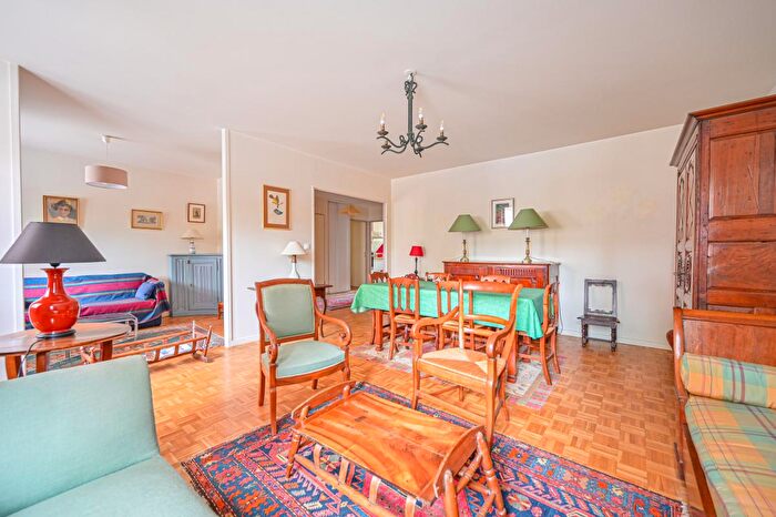 Appartement à vendre - Paris e , Plaine, Lagny - 4 pièces - 3 chambres