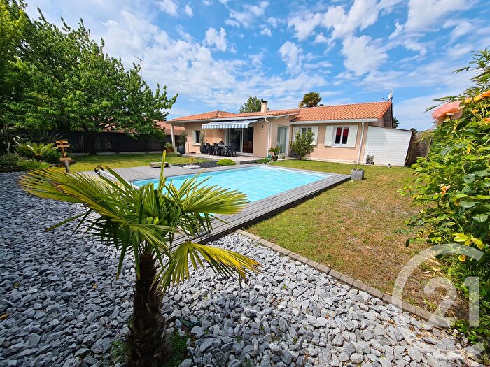 Maison à vendre - Biganos - 6 pièces - 4 chambres