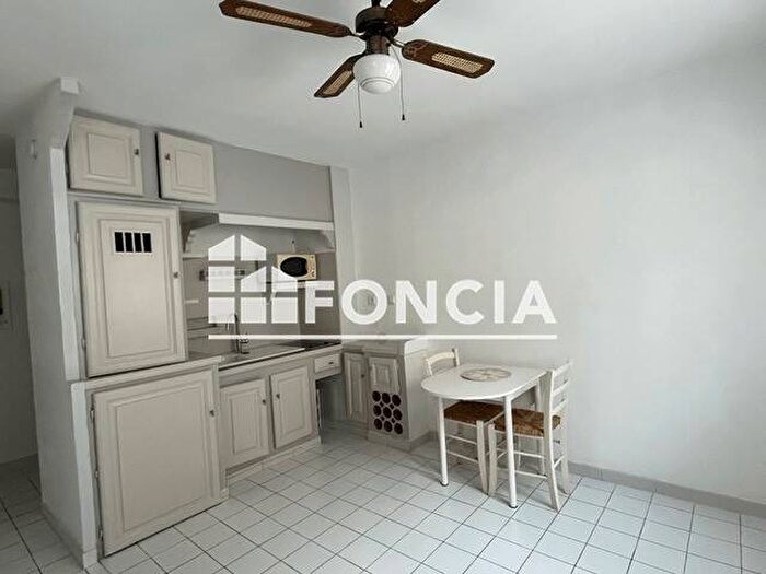 Appartement à louer - Centre, Les Angles - 2 pièces - 1 chambre