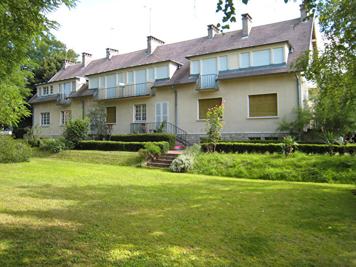Maison 18 pièces à Decize, à vendre