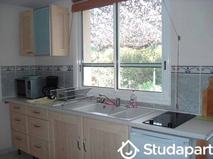 Appartement à louer - La Gazelle, Nîmes - 2 pièces