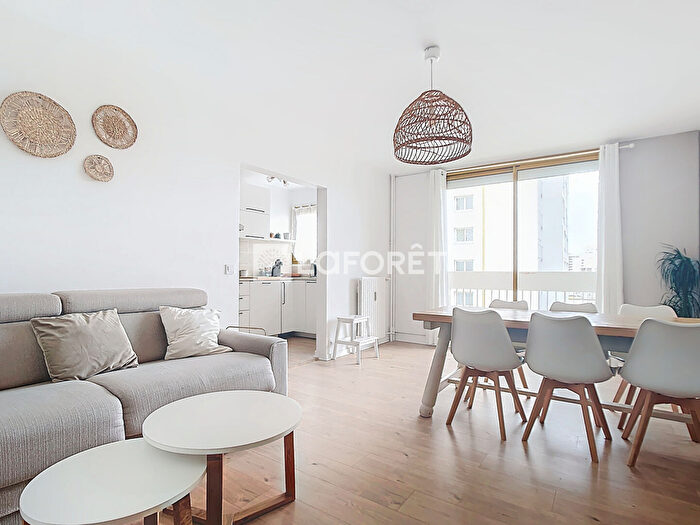 Appartement 3 pièces à Les Lilas, Decros, Convention, à vendre