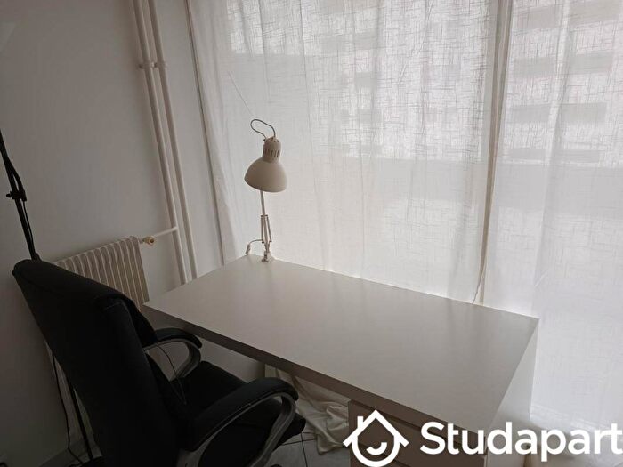 Appartement à louer - Gambetta, Courbevoie - 1 pièce - 1 chambre