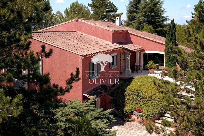 Maison à vendre - Saint-Saturnin-lès-Apt - 5 pièces - 4 chambres