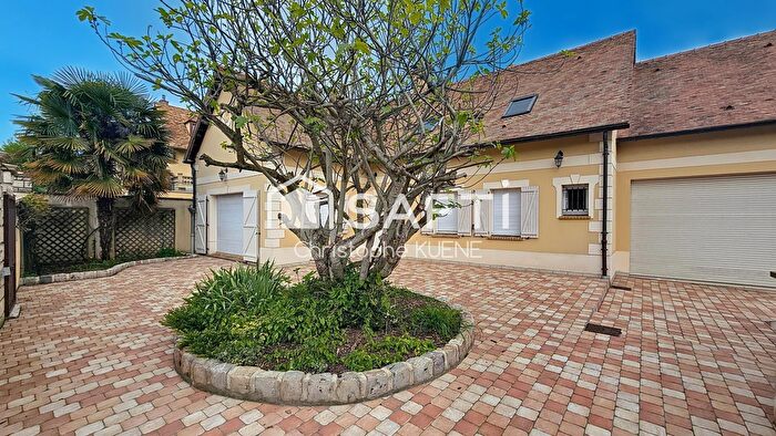 Maison à vendre - Bonnières-sur-Seine - 9 pièces - 5 chambres