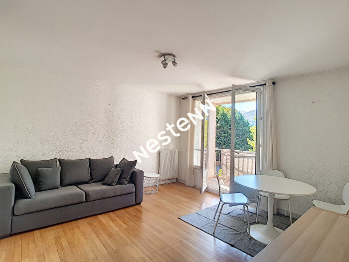 Appartement à louer - Grenoble, Abbaye, Jouhaux - 3 pièces - 2 chambres