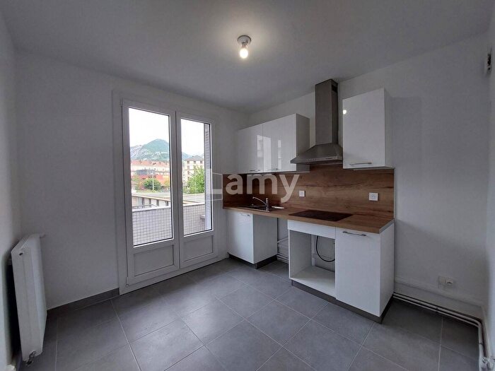 Championnet-Caserne de Bonne, Grenoble : Appartement 2 pièces à louer