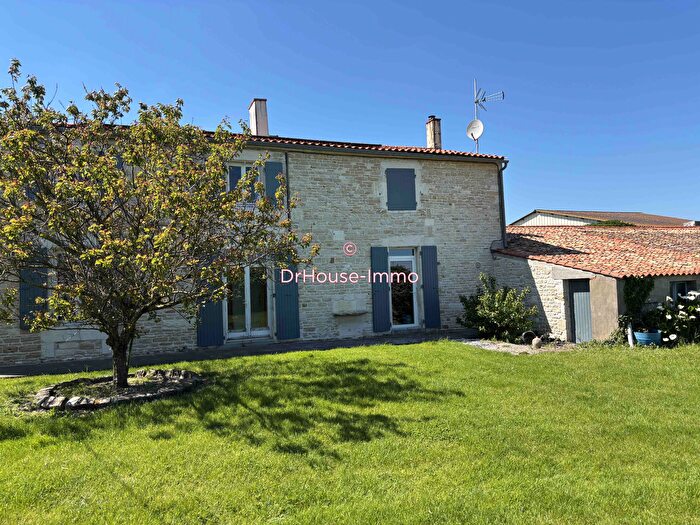 Maison à vendre - Marans - 9 pièces - 5 chambres