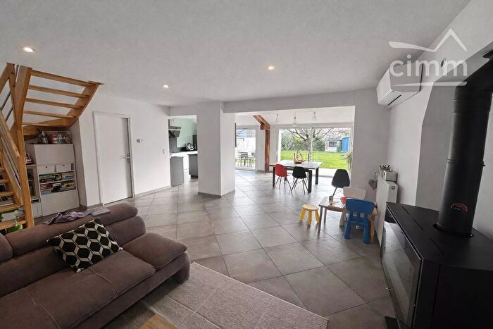 Maison 6 pièces à Villefranche-dAlbigeois, à vendre