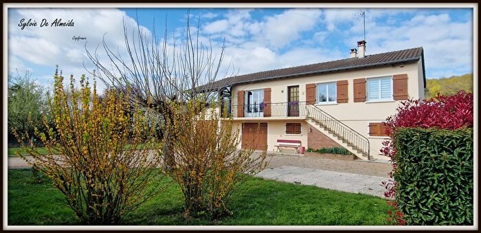 Maison à vendre - Sennecé-lès-Mâcon, Sennecé-les-Mâcon - 5 pièces - 3 chambres