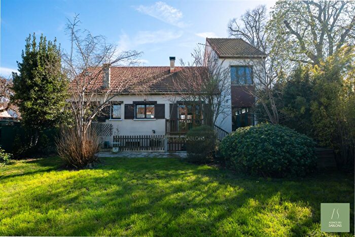 Maison à vendre - Montesson - 10 pièces - 5 chambres