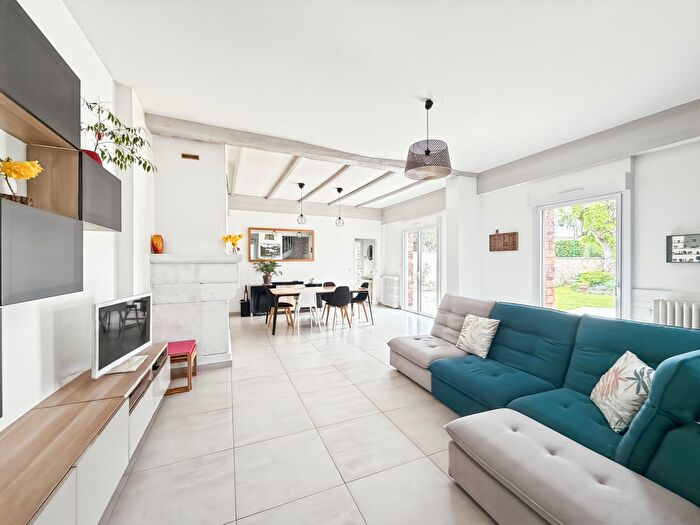 Maison 5 pièces à vendre - Bussy-Saint-Georges, Violennes, Village