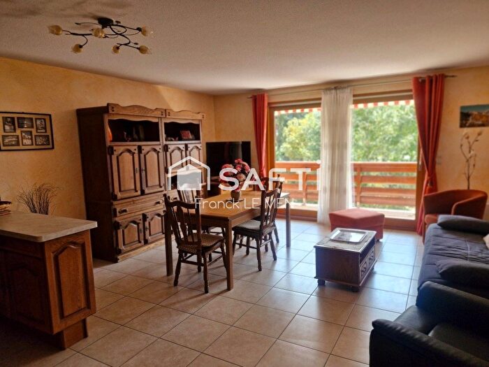Appartement 3 pièces à Embrun, à vendre
