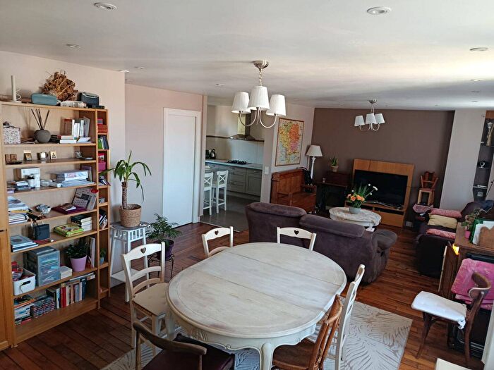 Appartement 6 pièces à louer à Port à l'Anglais, Vitry-sur-Seine
