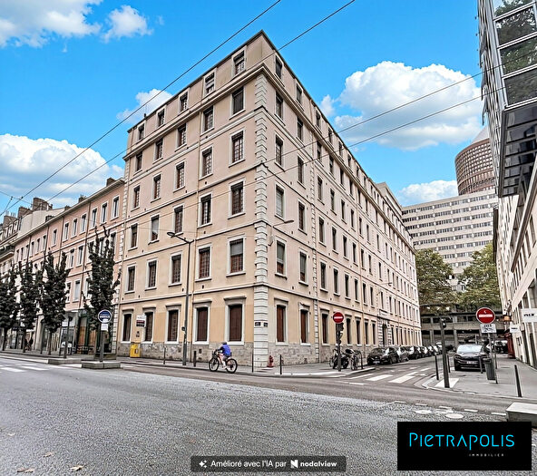 Lyon 3ème, Voltaire, Part Dieu : Appartement 4 pièces à vendre