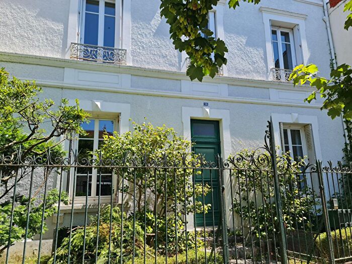 Maison 10 pièces à vendre - La Rochelle, La Genette