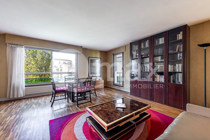 Courbevoie, Bécon : Appartement 4 pièces à vendre
