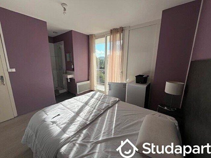 Maison à louer - Le Lycée, Talence - 1 pièce - 1 chambre