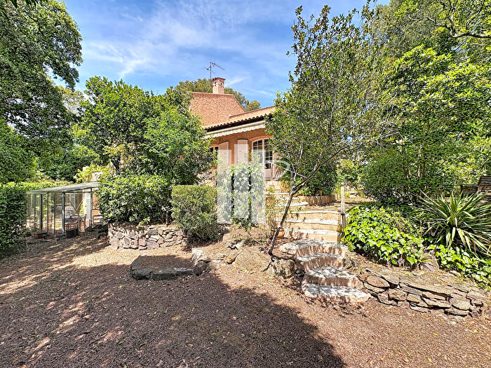 Saint-Raphaël, Boulouris : Maison 7 pièces à vendre
