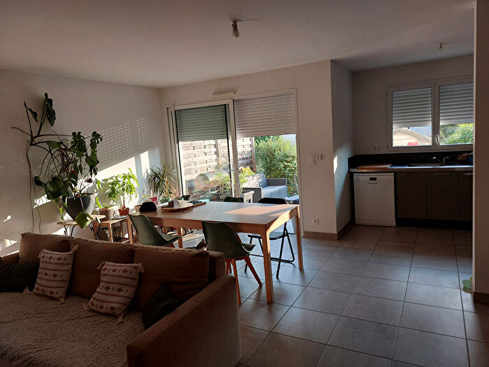 Maison 6 pièces à Pellouailles-les-Vignes, à louer