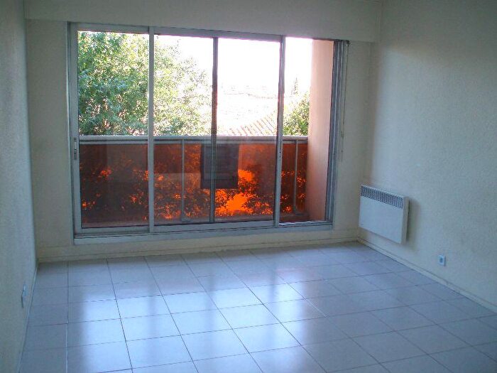 Appartement à louer - Marseille e , La Capelette - 1 pièce