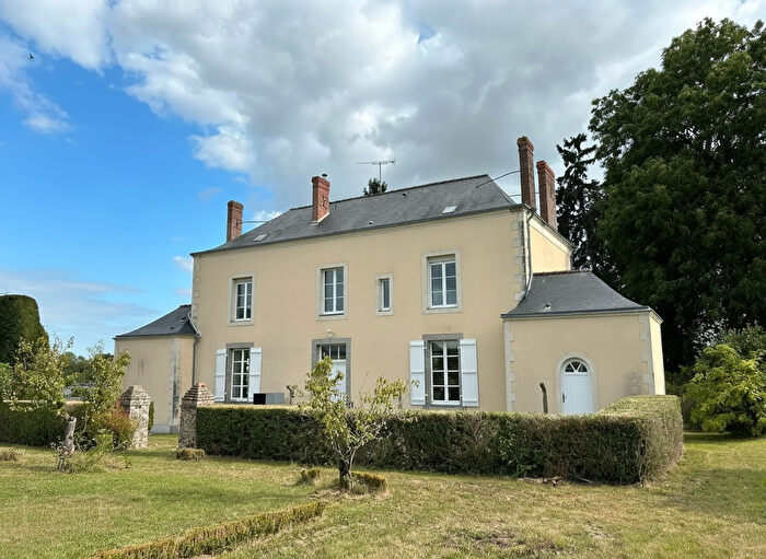 Maison 8 pièces à louer à Ruillé-le-Gravelais