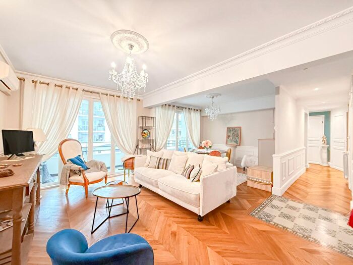 Appartement à vendre - Nice, Saint-Pierre de Feric - 2 pièces - 1 chambre