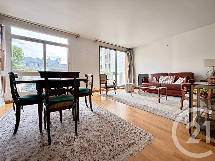 Appartement 5 pièces à Saint-Germain-en-Laye, Centre-ville, Quartiers forestiers, à vendre