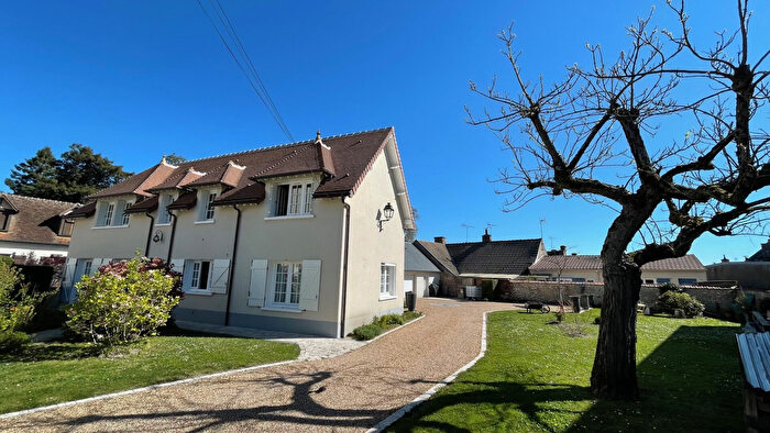 Maison à vendre - Romorantin-Lanthenay, Chailloux, Malicorne - 8 pièces - 4 chambres