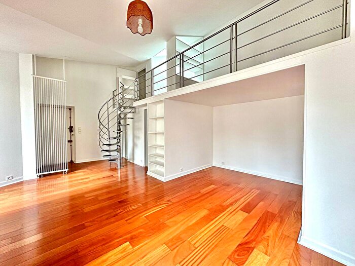 Appartement 3 pièces à louer - Saint Thomas d'Aquin, Paris 7ème arrondissement