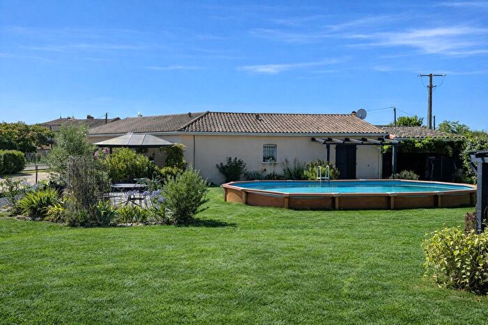 Maison à vendre - Agris - 5 pièces - 4 chambres