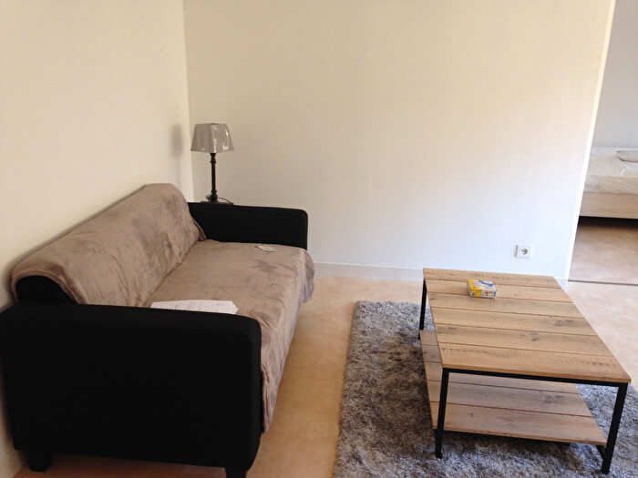 Appartement à louer - Aurillac, Centre-ville - 2 pièces - 1 chambre