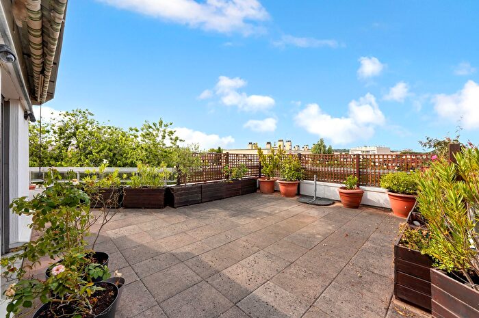 Appartement à vendre - Toulouse, Busca, Jardin des plantes, Port Saint-Sauveur - 3 pièces - 2 chambres